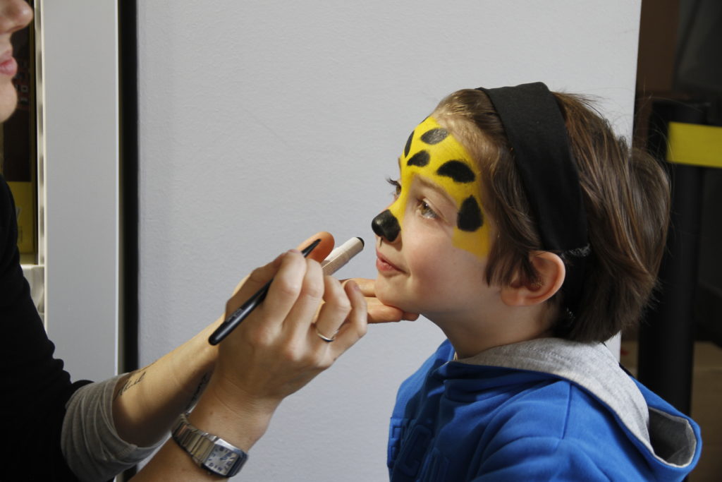 Tutorial: Leopard Make up - Play Color