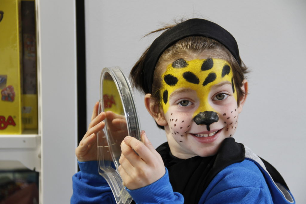 Tutorial: Leopard Make up - Play Color