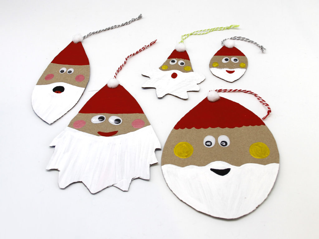 Decoraciones De Arboles De Navidad Con Cartón Reciclado Playcolor